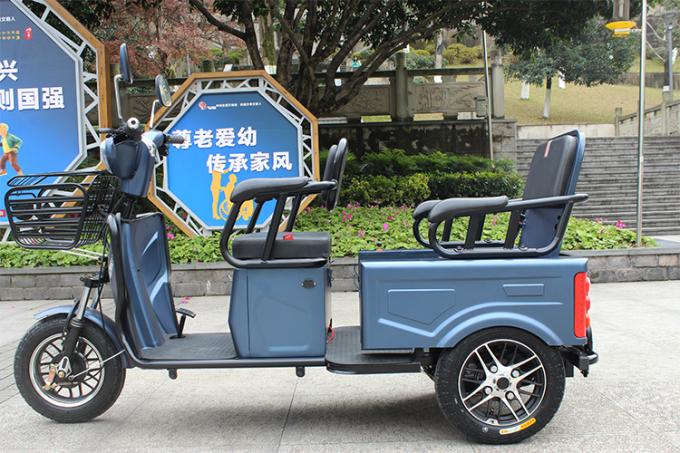 5 * 12V 32Ah Battery 3 Wheel Seated Scooter