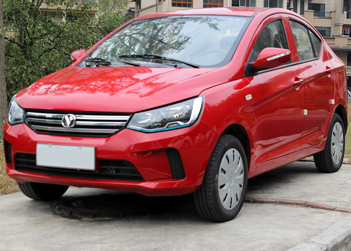 Red Sedan Electric Car 180-200 Km Travel Range 3994*1618*1511mm 2400mm ...