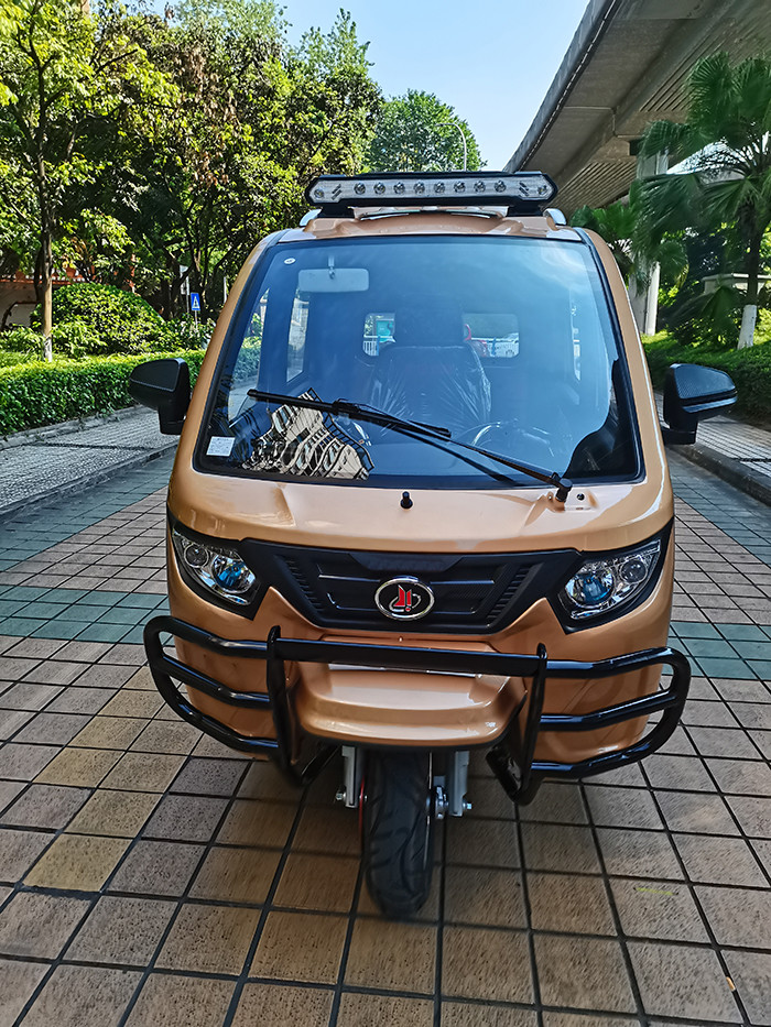 200CC Water Cooling Three Wheeled Passenger Taxi 5 doors TUK TUK ...
